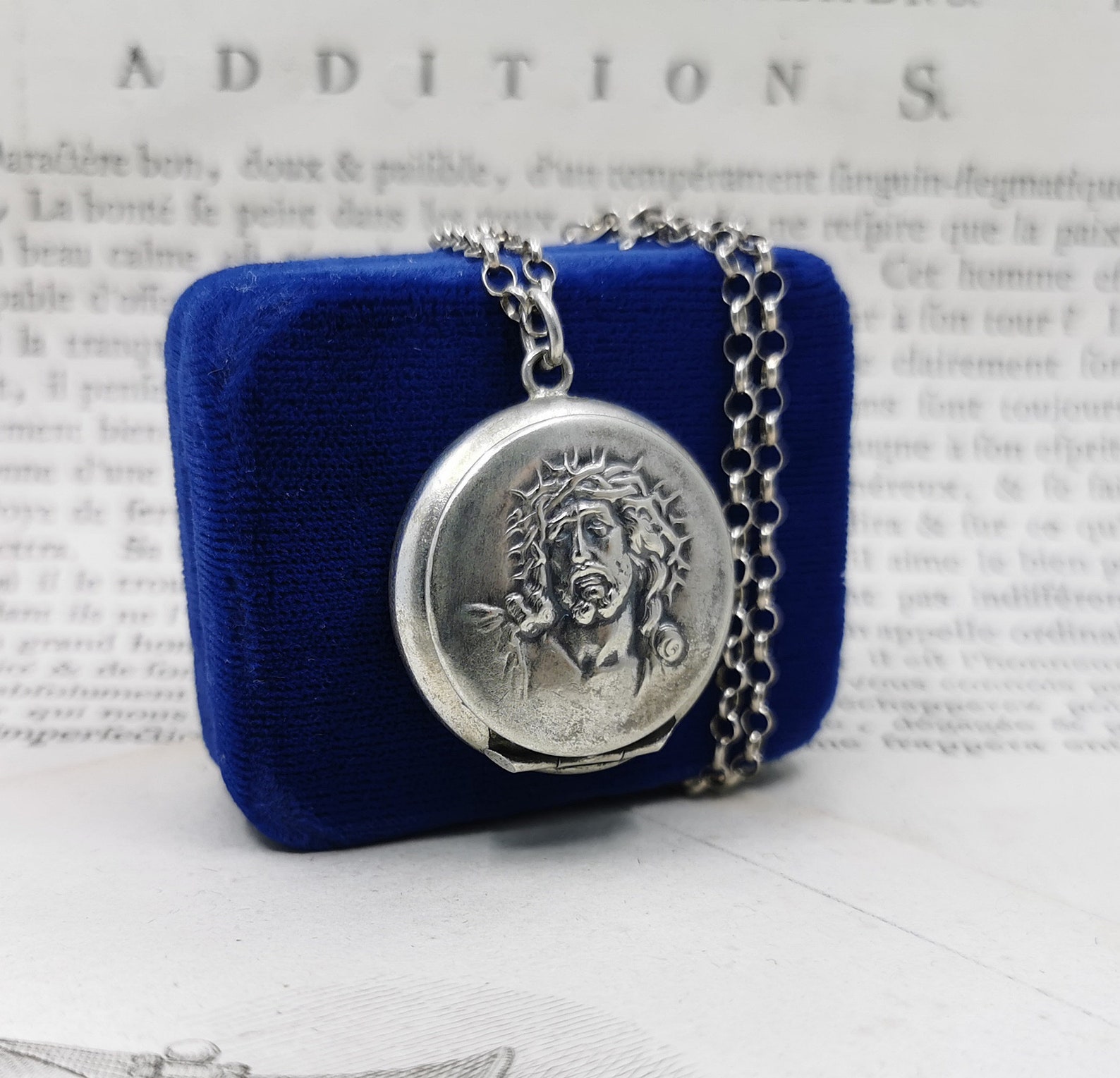 French Jesus Christ Locket Antique Religious Locket | Etsy