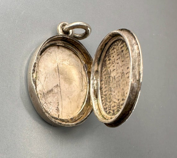 Antique Austrian Virgin Mary Locket, Religious Pendan… - Gem