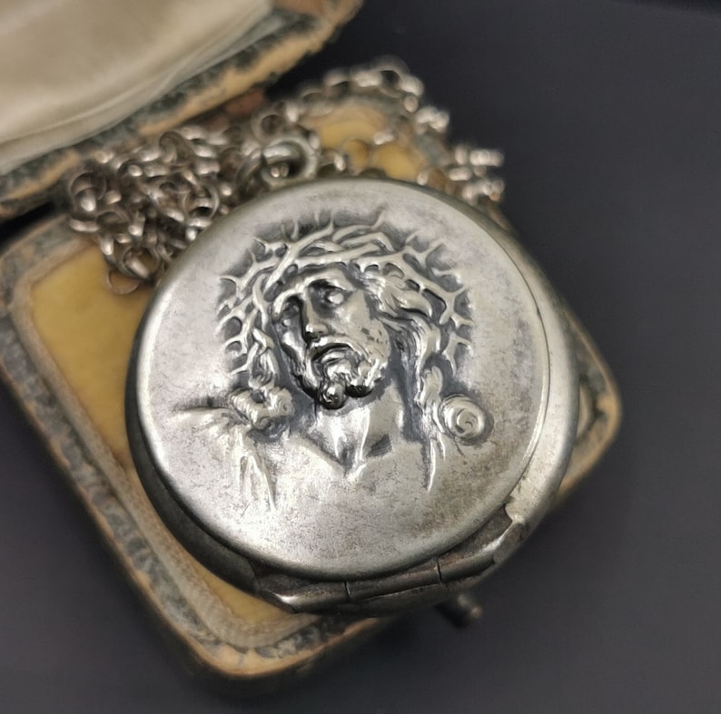 French Jesus Christ Locket Antique Religious Locket | Etsy