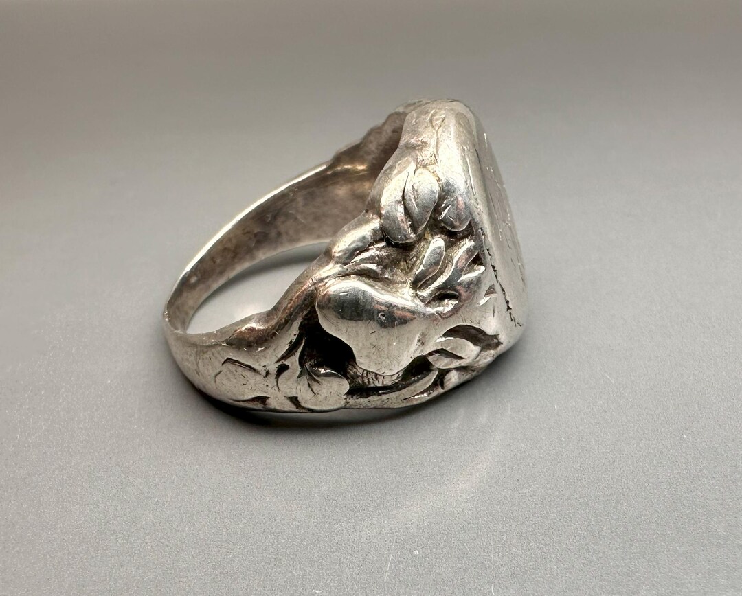 Antique Silver Signet Ring With Hunting Decor, US Size 6 1/2 - Etsy