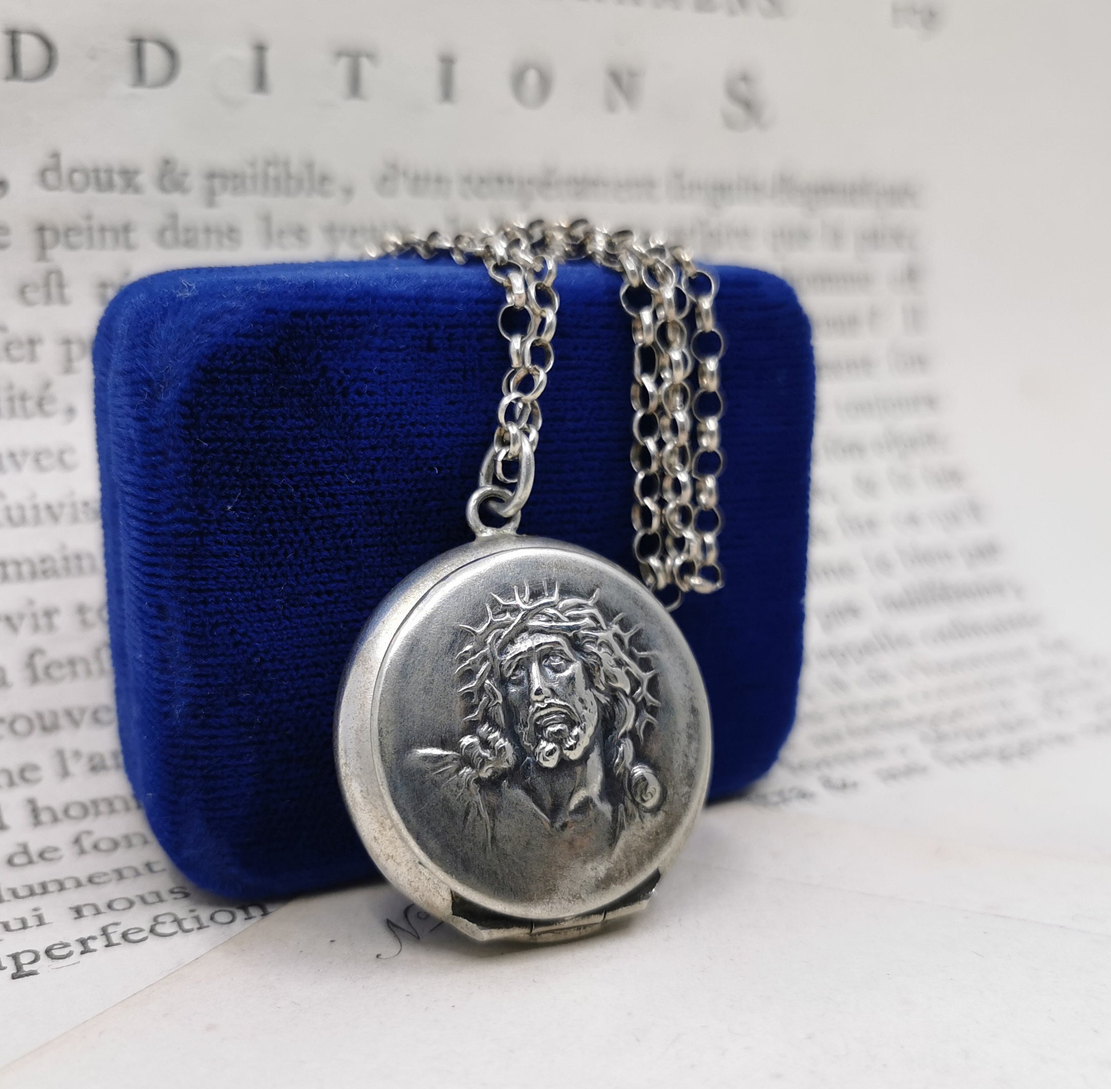 French Jesus Christ Locket Antique Religious Locket | Etsy