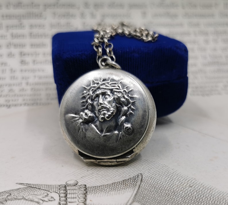 French Jesus Christ Locket Antique Religious Locket | Etsy