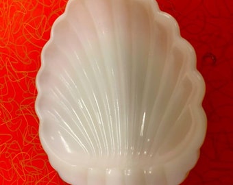 Milk Glass Shell Dish | Etsy