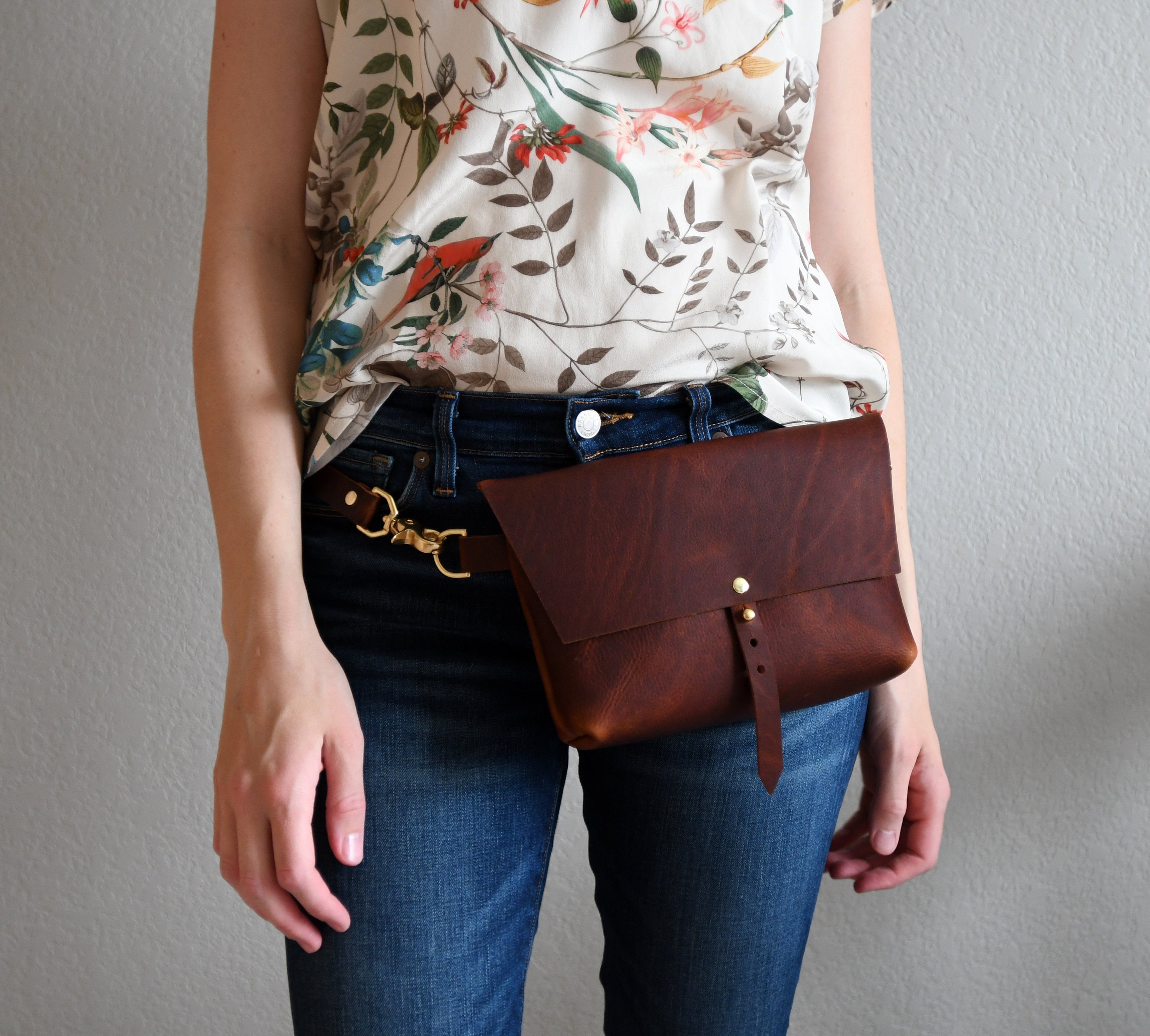 The Extra Large Bogotá Hip Bag Fanny Pack in Rustic Red | Etsy