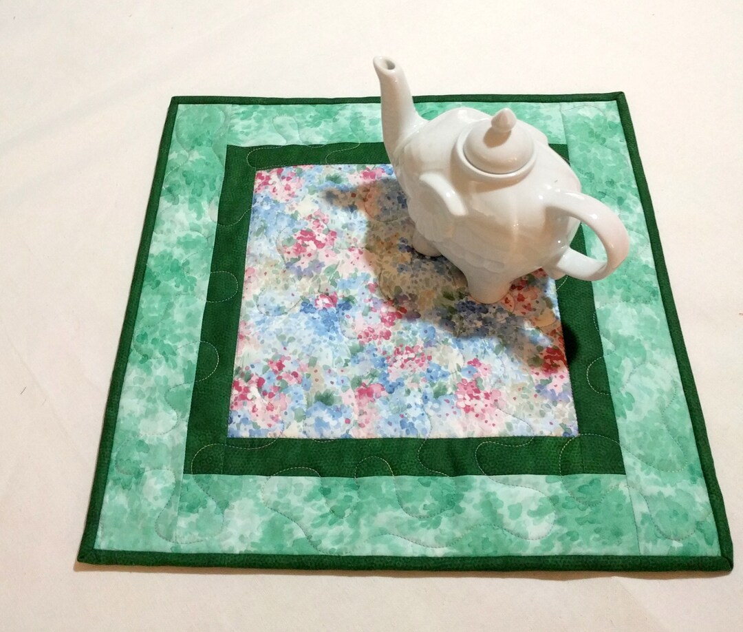 Soft Floral Quilted Table Topper Reversible to Abstract - Etsy