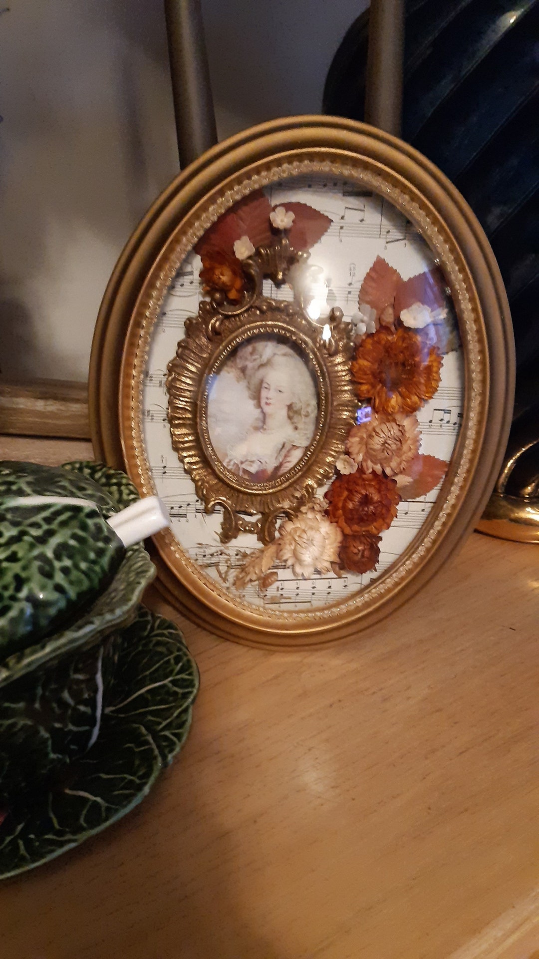 Curved Glass Frame Marie-antoinette Cabinet of Curiosities - Etsy