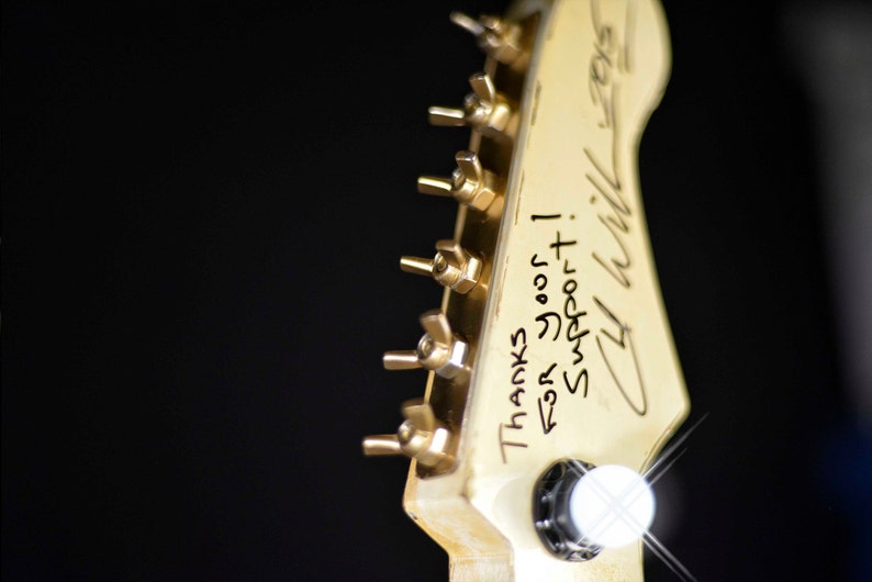 Custom Marquee Guitar Sign Award, Custom Signs, LIGHTED METAL Marquee ...