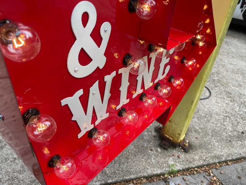 PIZZA & WINE Arrow, Custom Signs, Neon Signs, Arrow Marquee Sign ...