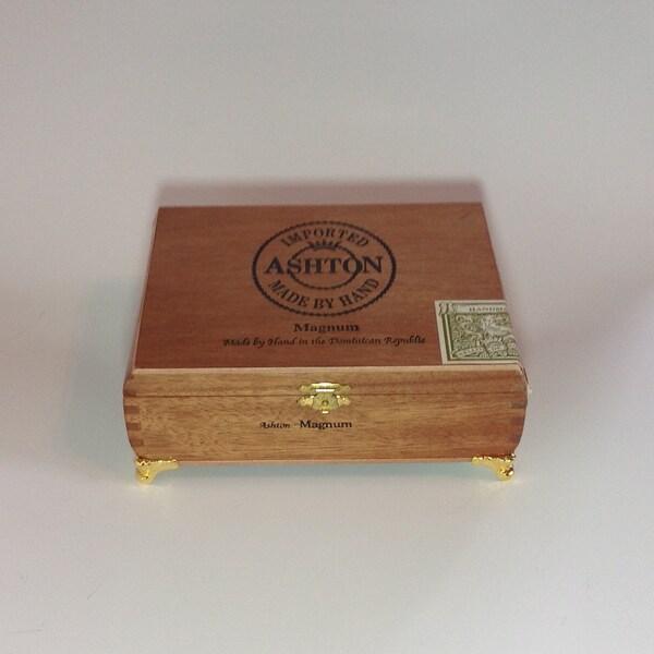 Ashton Cigar Box - Etsy
