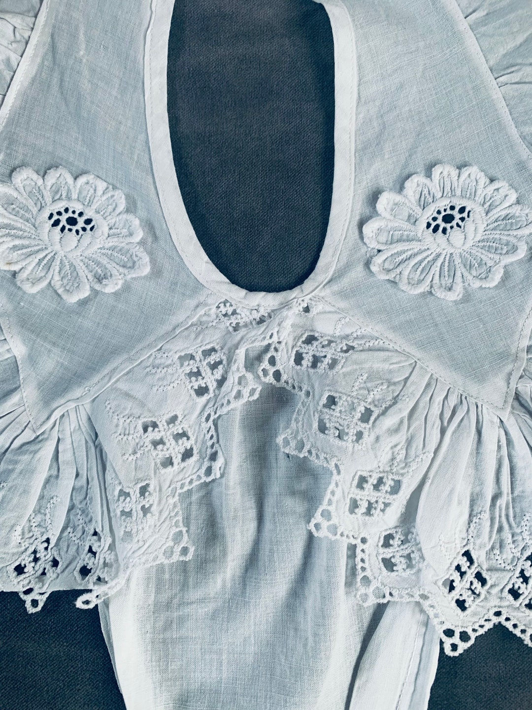 Early 1900s Late Victorian Yoke Collar. Made in Fine Cotton Edged in ...