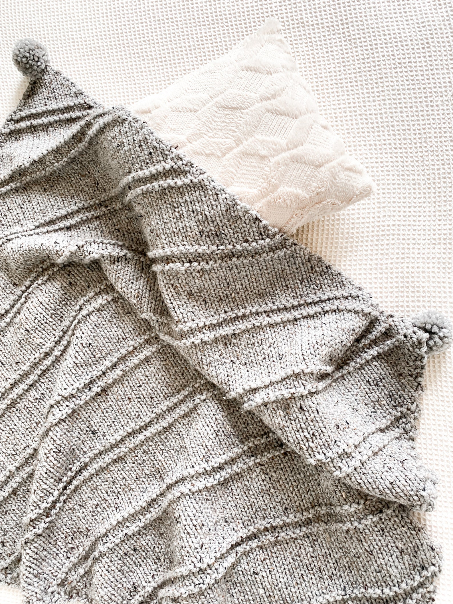 Crossways Throw : KNITTING PATTERN • Beginner Knit, Bias Knit, Super Bulky Easy Knit • Whistle ...