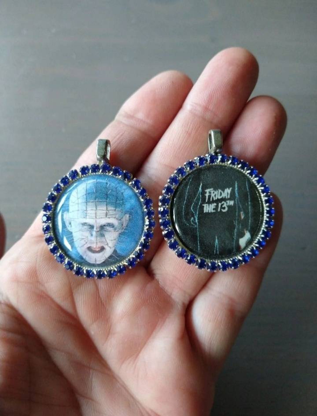 Pendentif Horror hunk blue bing Pennywise ou vendredi 13 - Etsy France