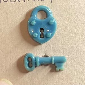 Sweet Little Lock & Key Plastic Button Set. - Etsy
