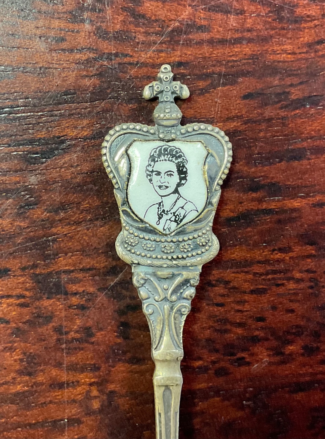 Queen Elizabeth Silver Jubilee 1977 Enamel Souvenir Spoon EPNS Silver ...
