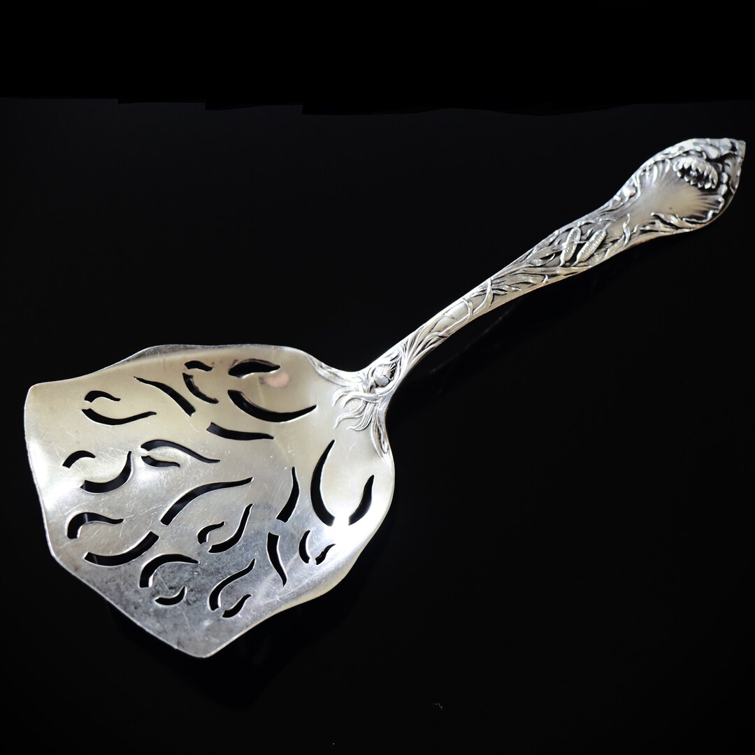 Art Nouveau Blackinton Sterling Silver C1900 Nut or Cracker Scoop Spoon ...