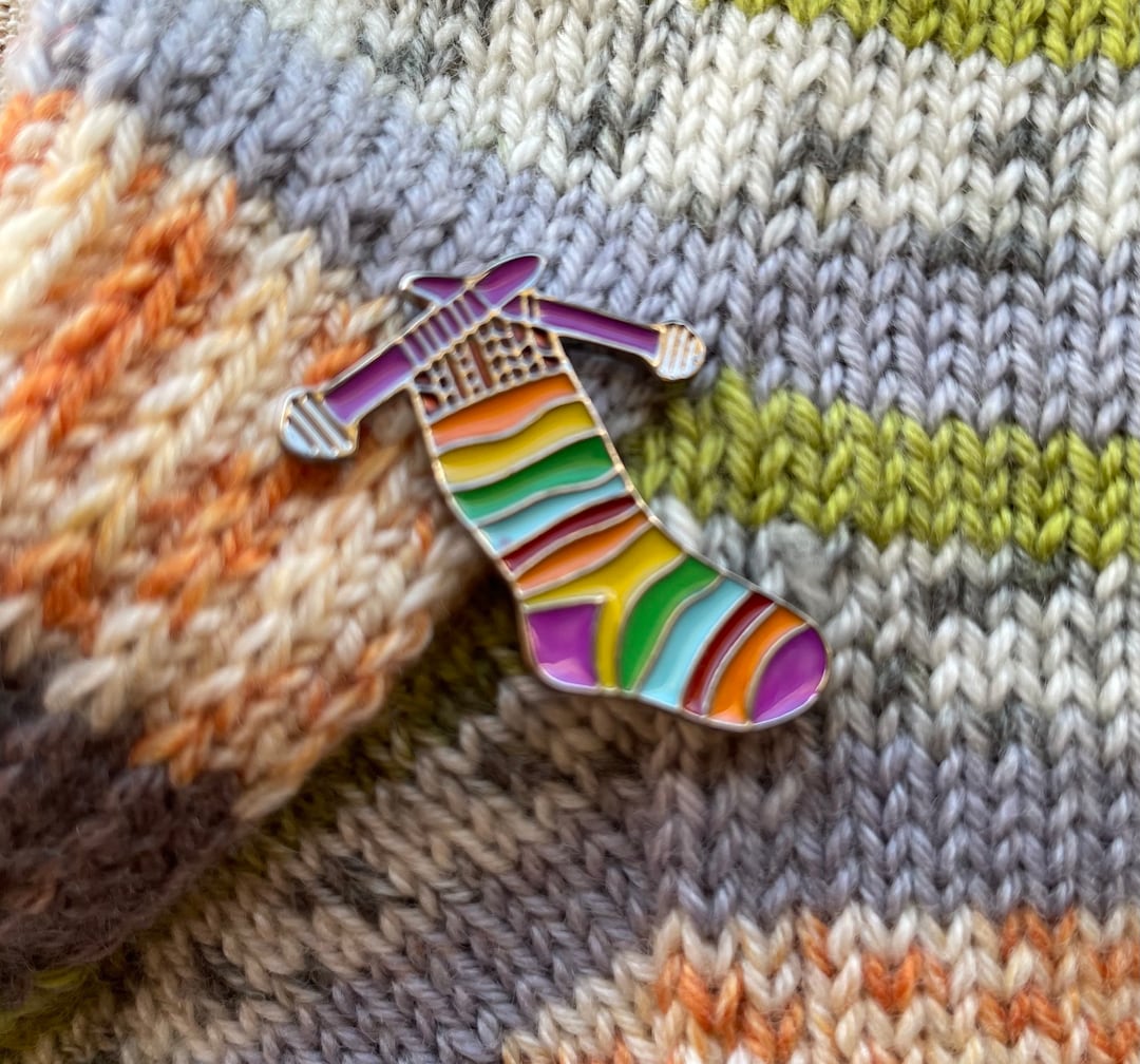 Sock Knitter Pin Badge, Knitting Gift for Sock Knitter, Mothers Day ...