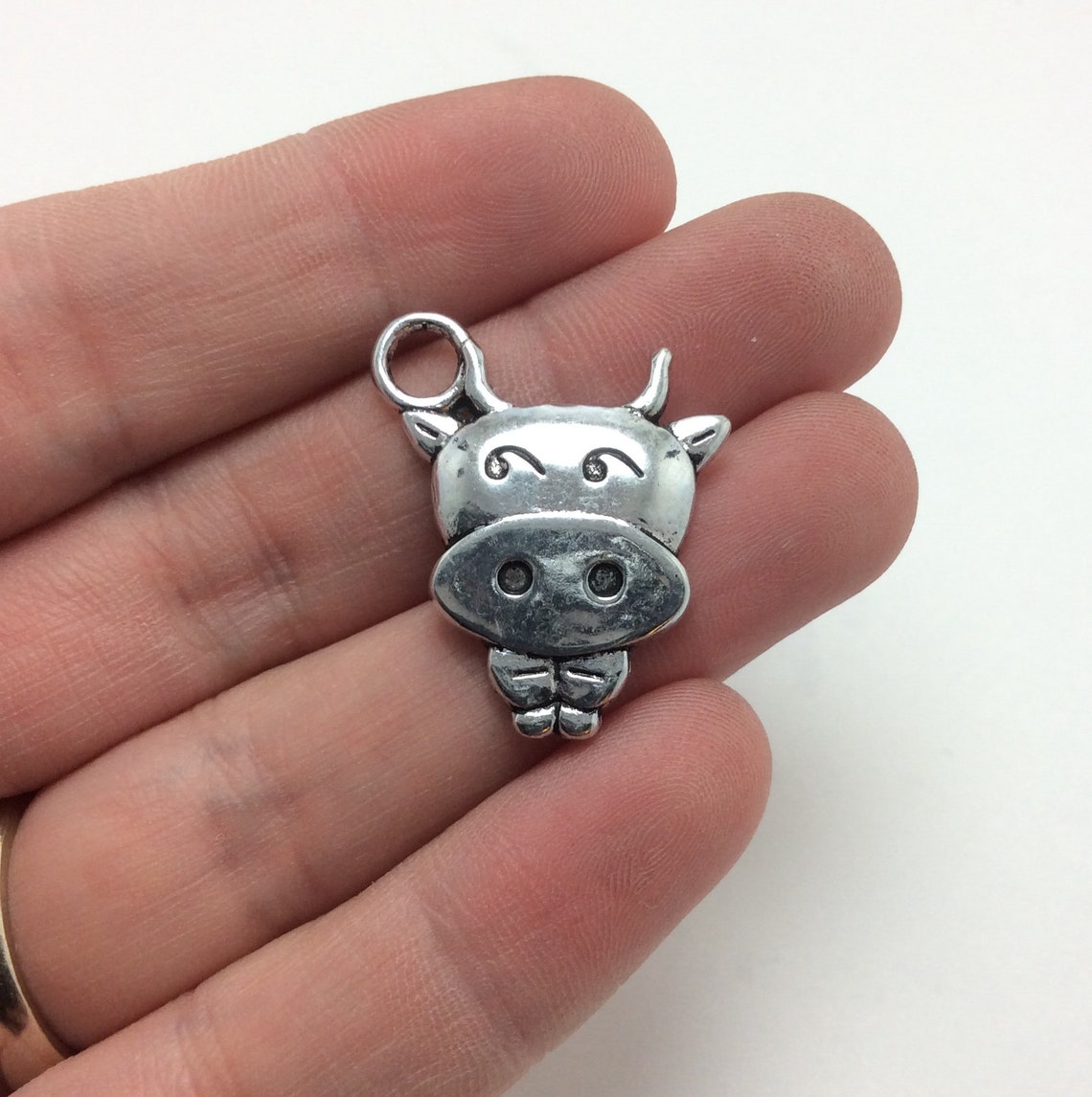 4 Cow Head Charms Silver Cow Charms Farm Charms 1-1465 | Etsy