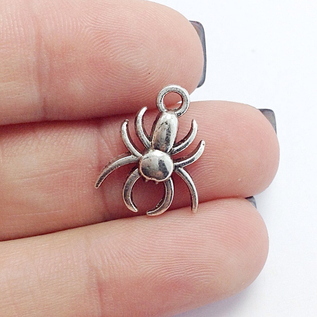 8 Spider Charms Silver Spider Charms Halloween Charms - Etsy