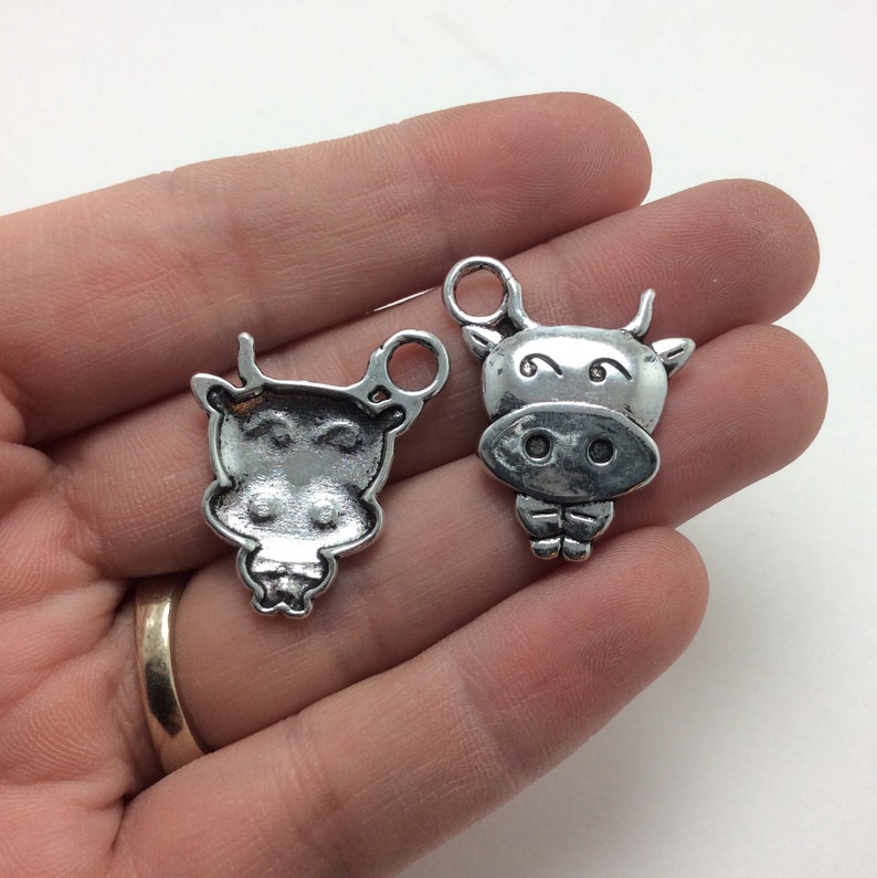 4 Cow Head Charms Silver Cow Charms Farm Charms 1-1465 | Etsy