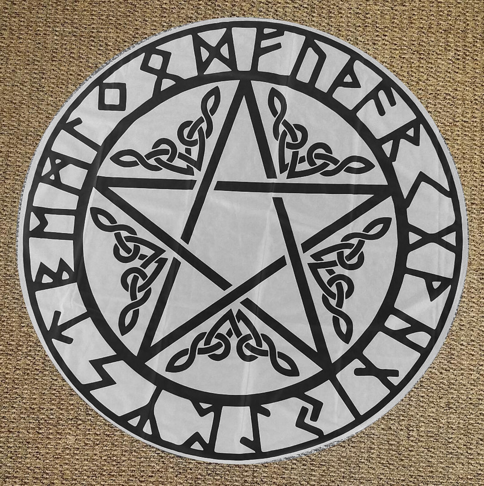 Druid Pentagram with Elder Futhark Ritual Circle Cloth | Etsy