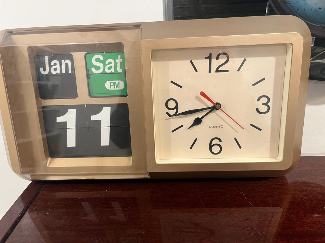 Vintage Large Wall Flip Clock & Calendar 70s TESTED - Etsy