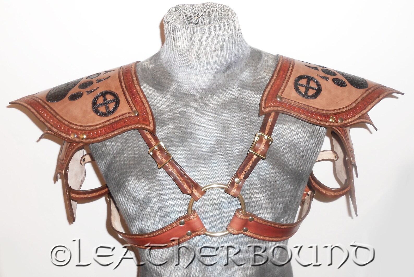 Norse Berserker Bear Paw Tooled Leather Pauldrens and Bracers. - Etsy