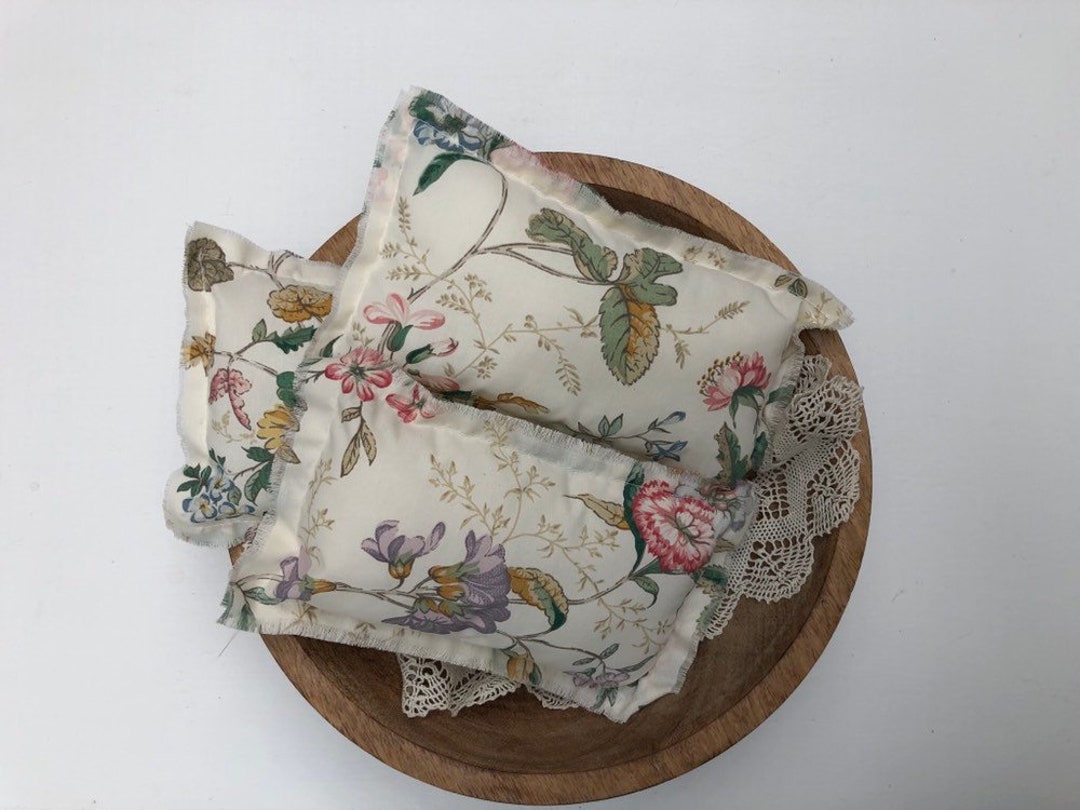 Newborn Poser Pillow Photo Prop, Newborn Props for Photography, Newborn ...
