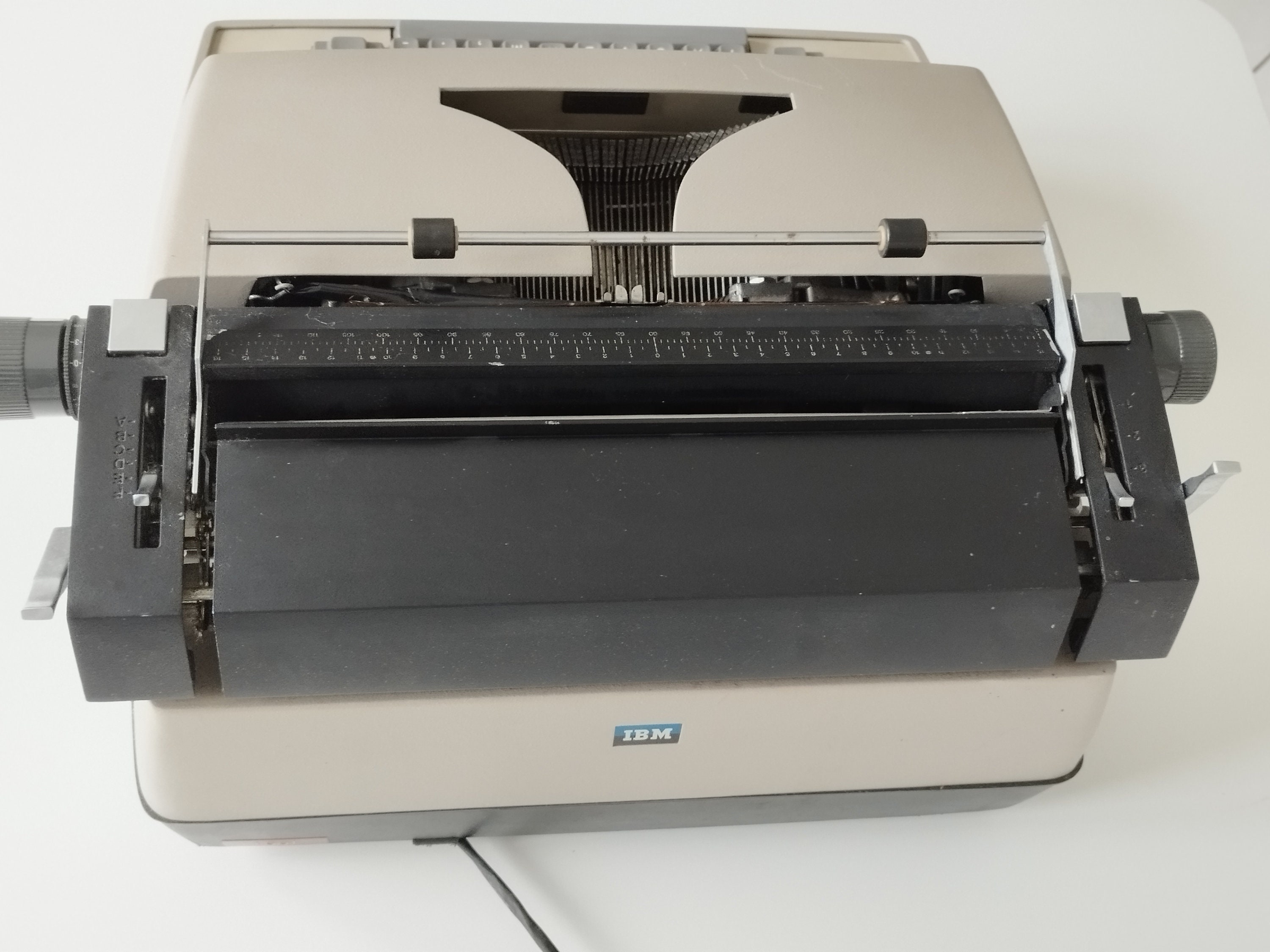IBM Model D Vintage Electric Typewriter in Original Grey Color ...