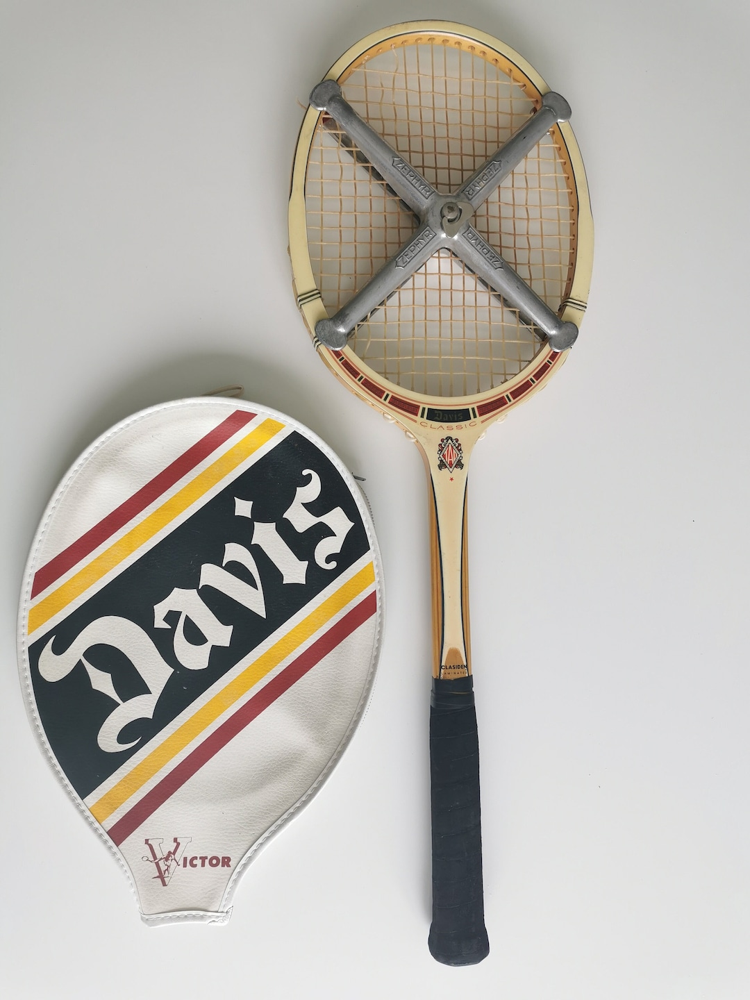 Vintage Wooden TA Davis Tennis Racket With Victor Cover and Zephyr ...