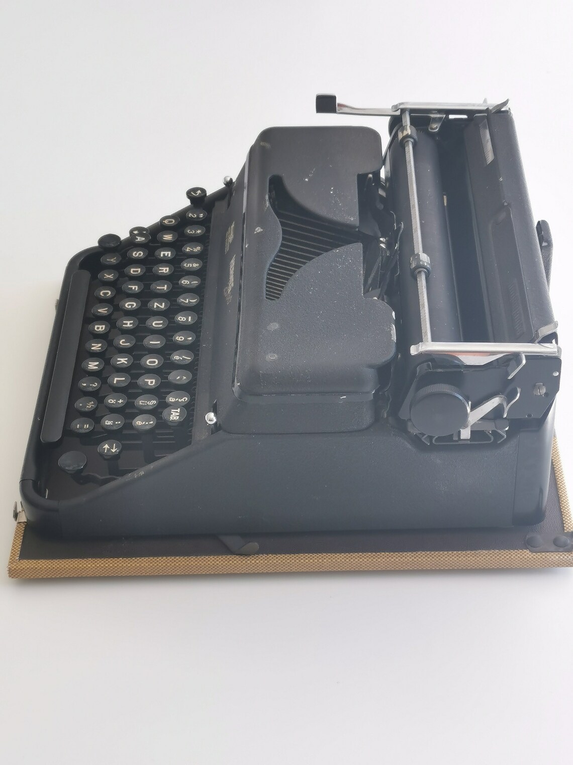 Hermes 2000 Iconic Portable Typewriter From the 1950s in Excellent ...