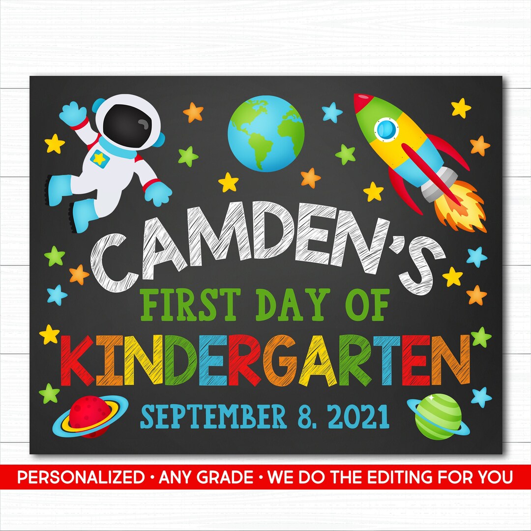 First Day of School Sign PRINTABLE, Astronaut First Day of School Sign ...
