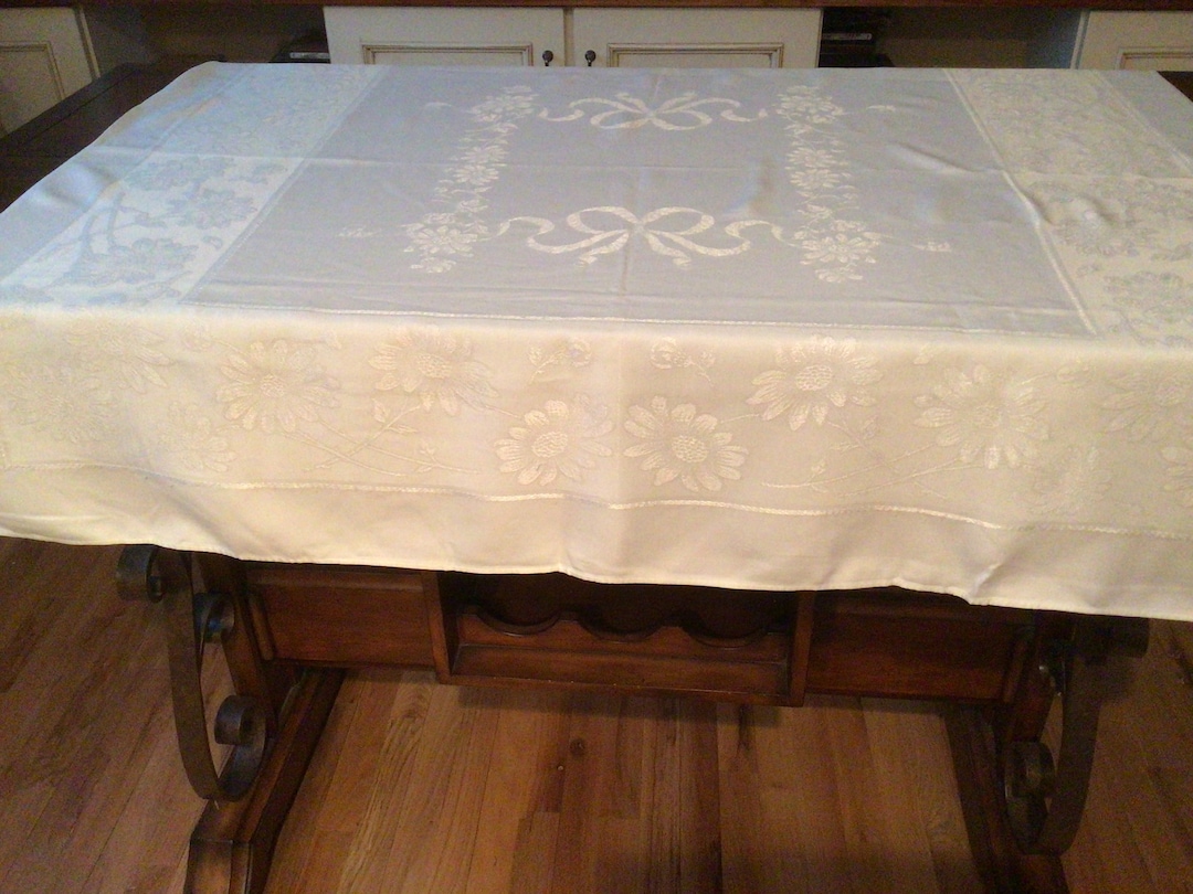Vintage Daisy Damask Table Cloth Bridge Cloth Small Table Cloth White ...