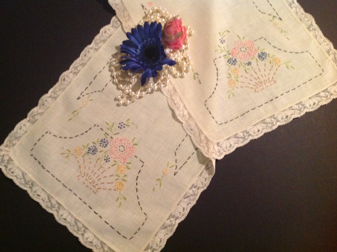 Vintage Table Runner Embroidered Table Scarf Dresser Scarf Cottage Chic ...