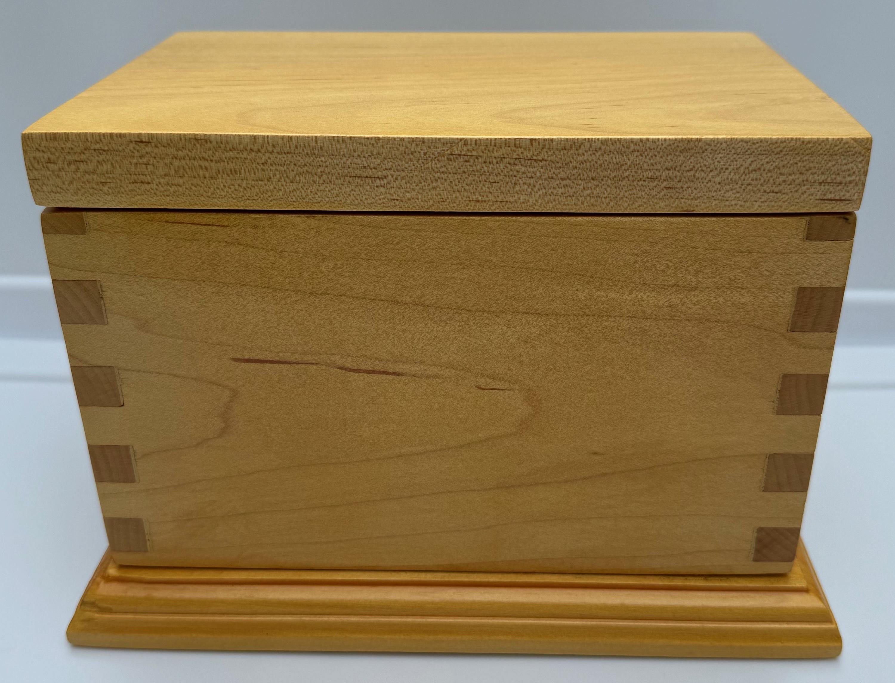 Maple Wood Medium Box | Hand-crafted in the USA | Hinged-top - Etsy