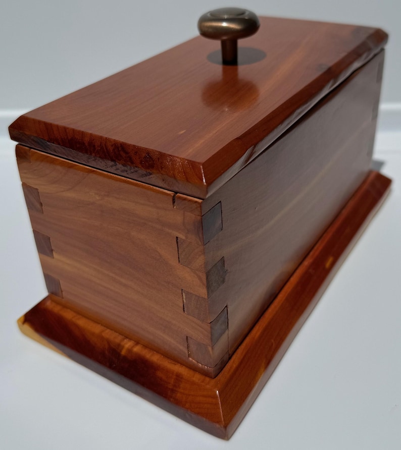 Cedar Wood Medium Box | Hand-crafted in the USA | Lift-top - Etsy
