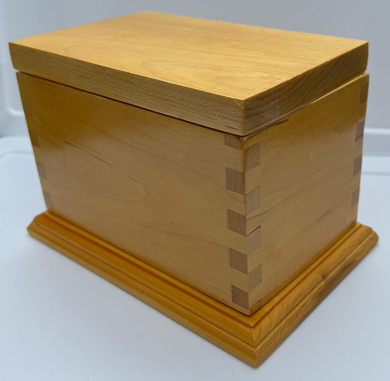 Maple Wood Medium Box | Hand-crafted in the USA | Hinged-top - Etsy