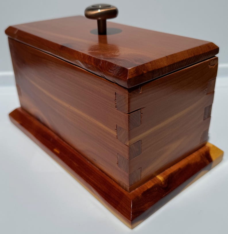 Cedar Wood Medium Box | Hand-crafted in the USA | Lift-top - Etsy