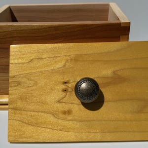 Hickory and Maple Wood Medium Box | Hand-crafted in the USA | Lift-top ...