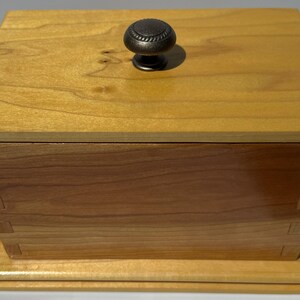 Hickory and Maple Wood Medium Box | Hand-crafted in the USA | Lift-top ...