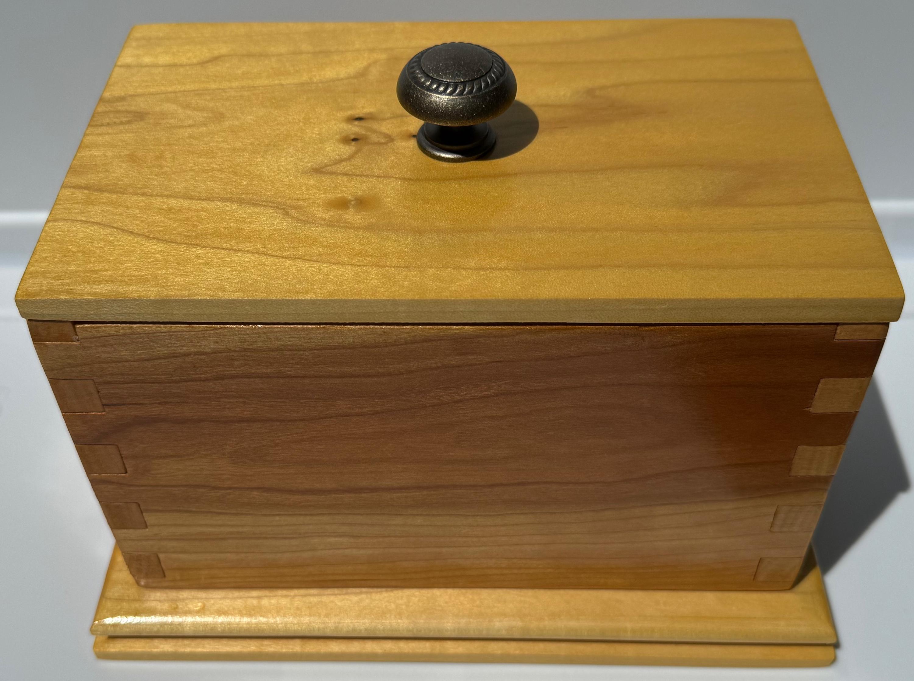Hickory and Maple Wood Medium Box | Hand-crafted in the USA | Lift-top ...