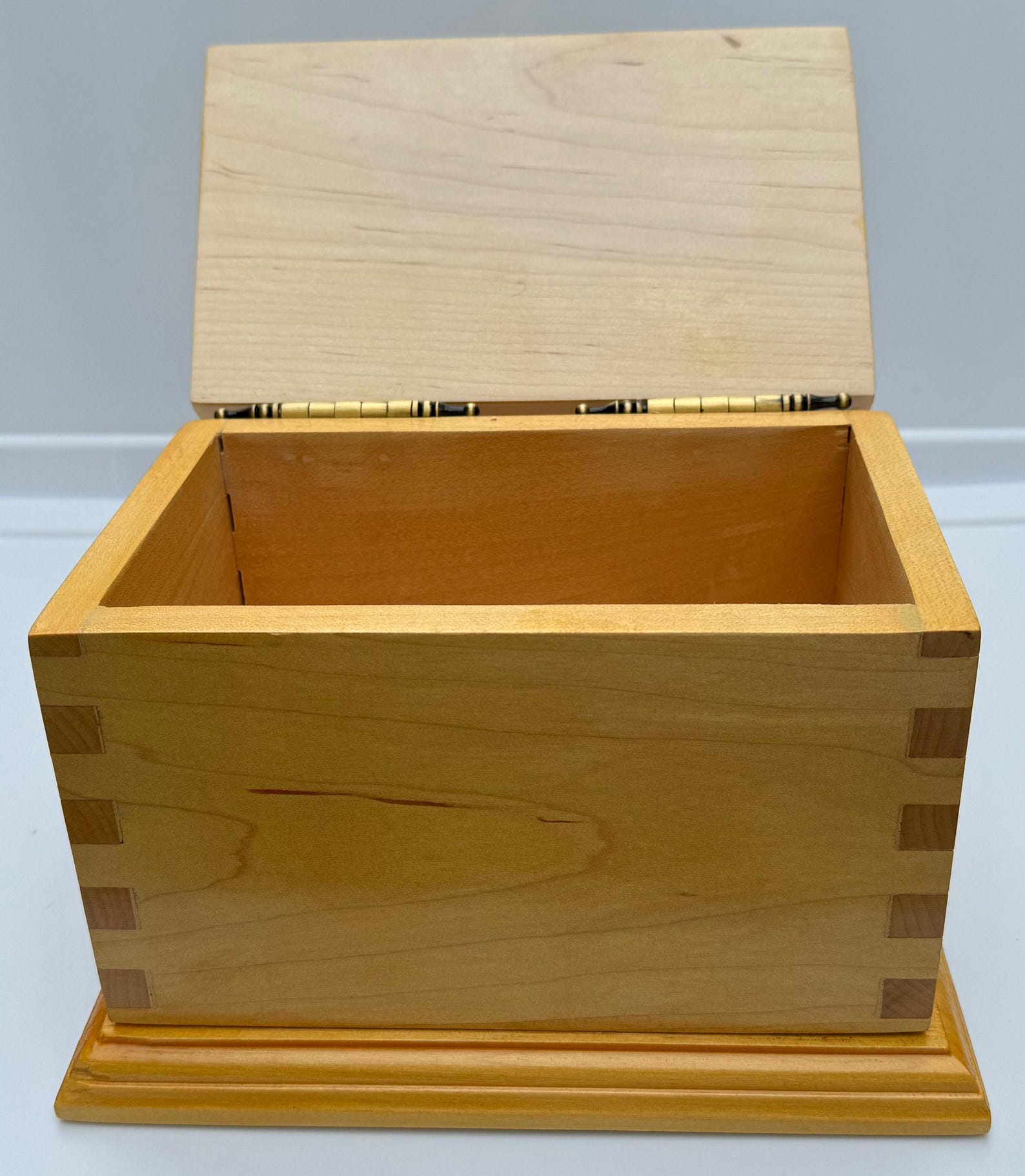 Maple Wood Medium Box | Hand-crafted in the USA | Hinged-top - Etsy