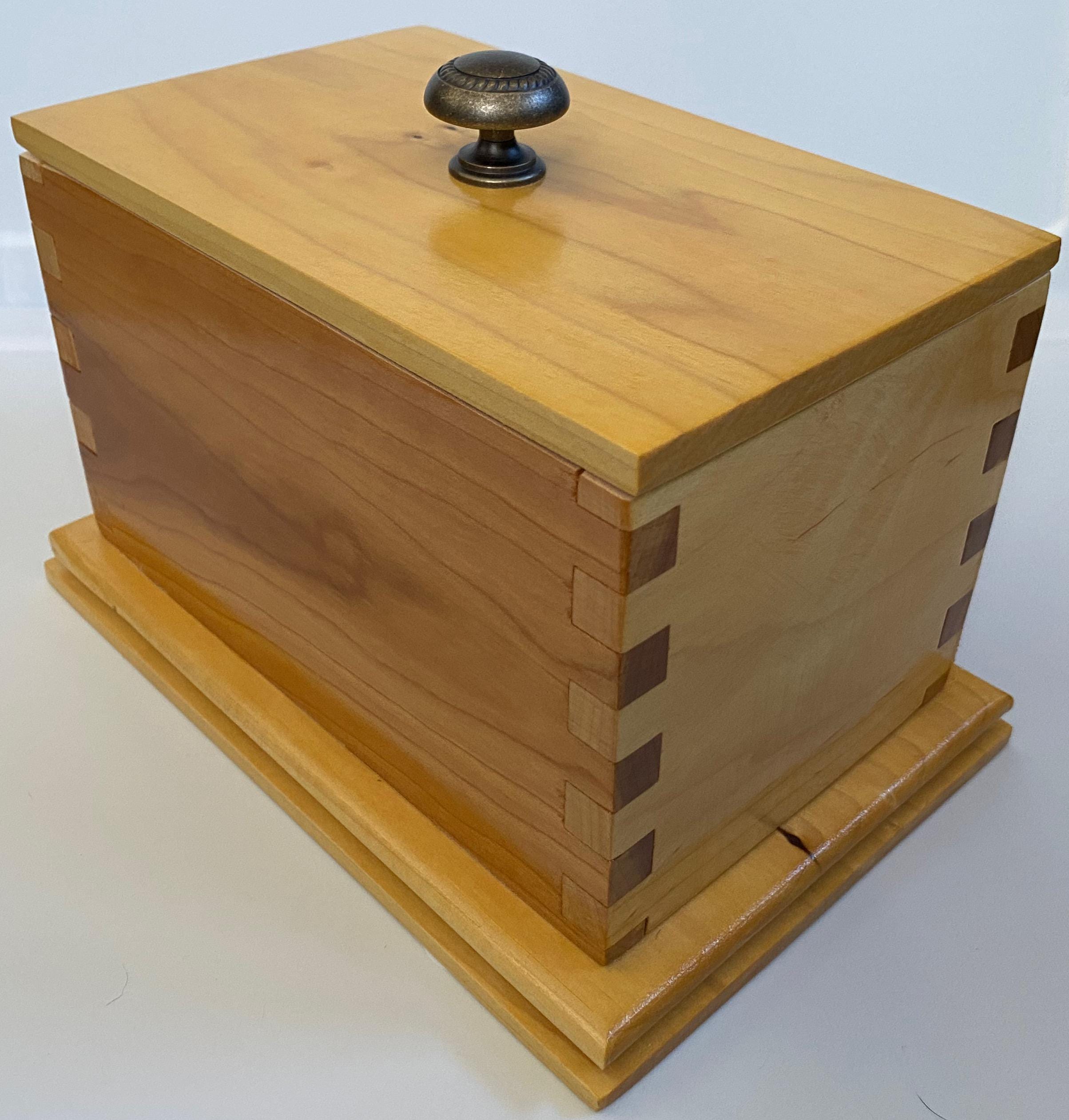 Hickory and Maple Wood Medium Box | Hand-crafted in the USA | Lift-top ...