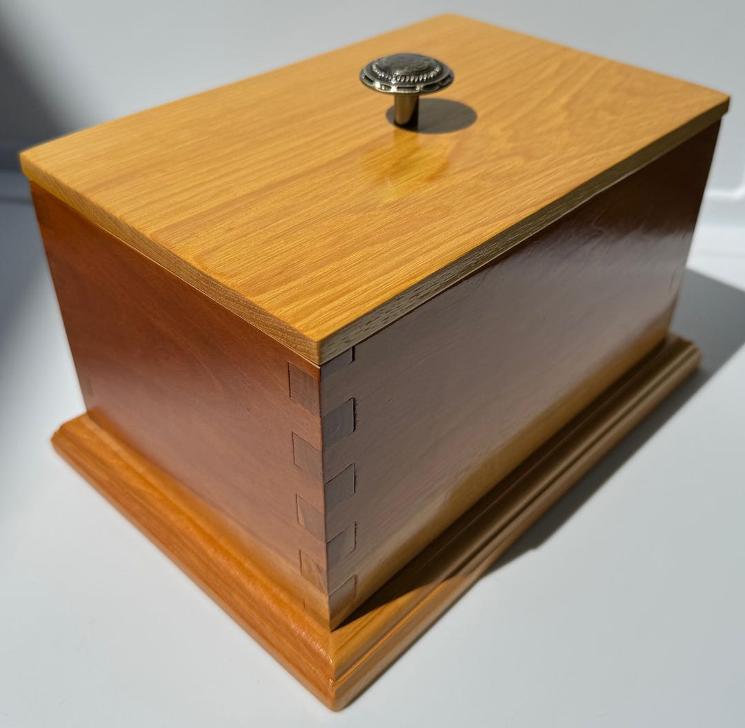 Hickory and Maple Wood Medium Box | Hand-crafted in the USA | Lift-top ...