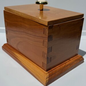 Cherry Wood Medium Box | Hand-crafted in the USA | Lift-top - Etsy