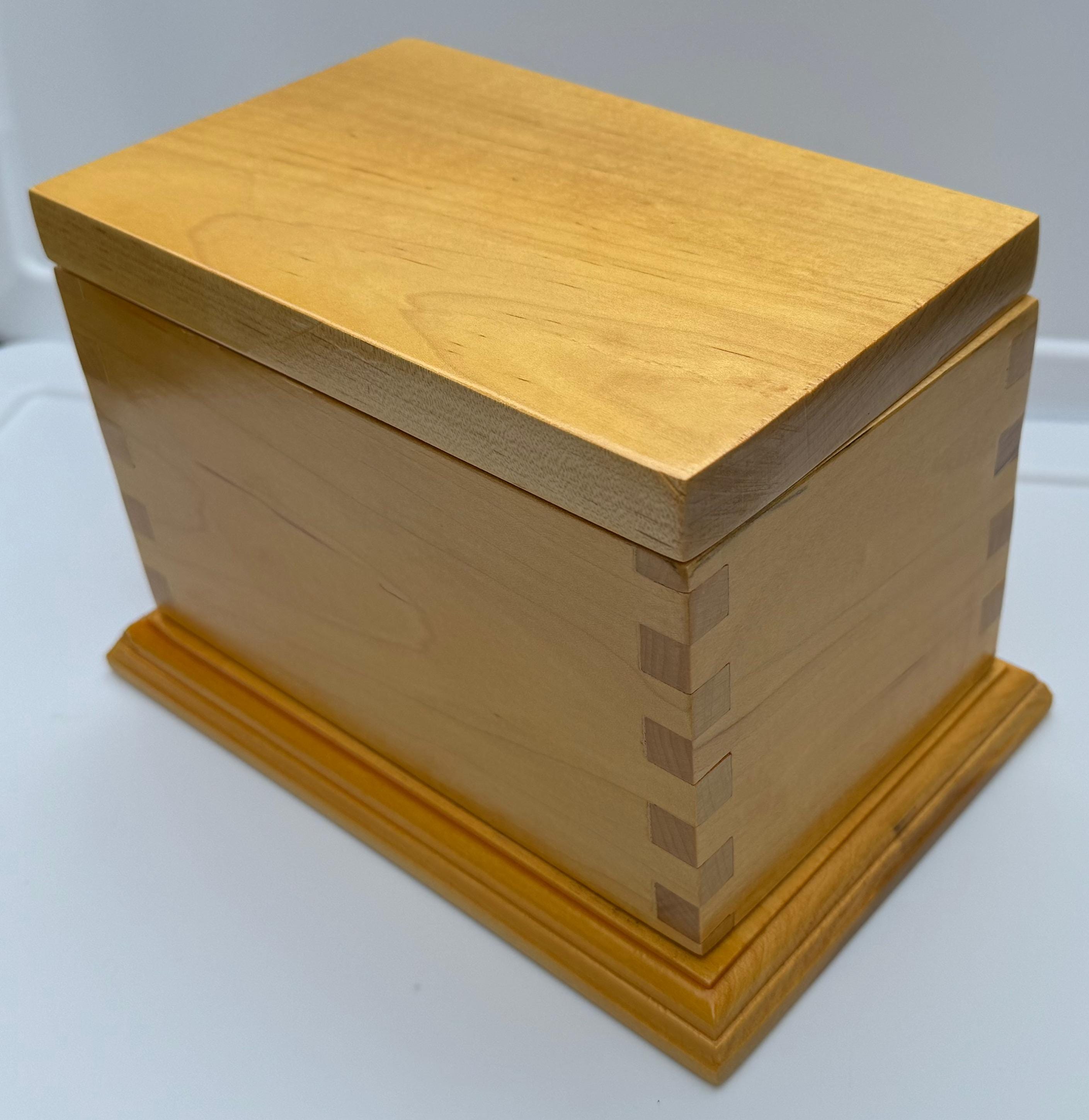 Maple Wood Medium Box | Hand-crafted in the USA | Hinged-top - Etsy