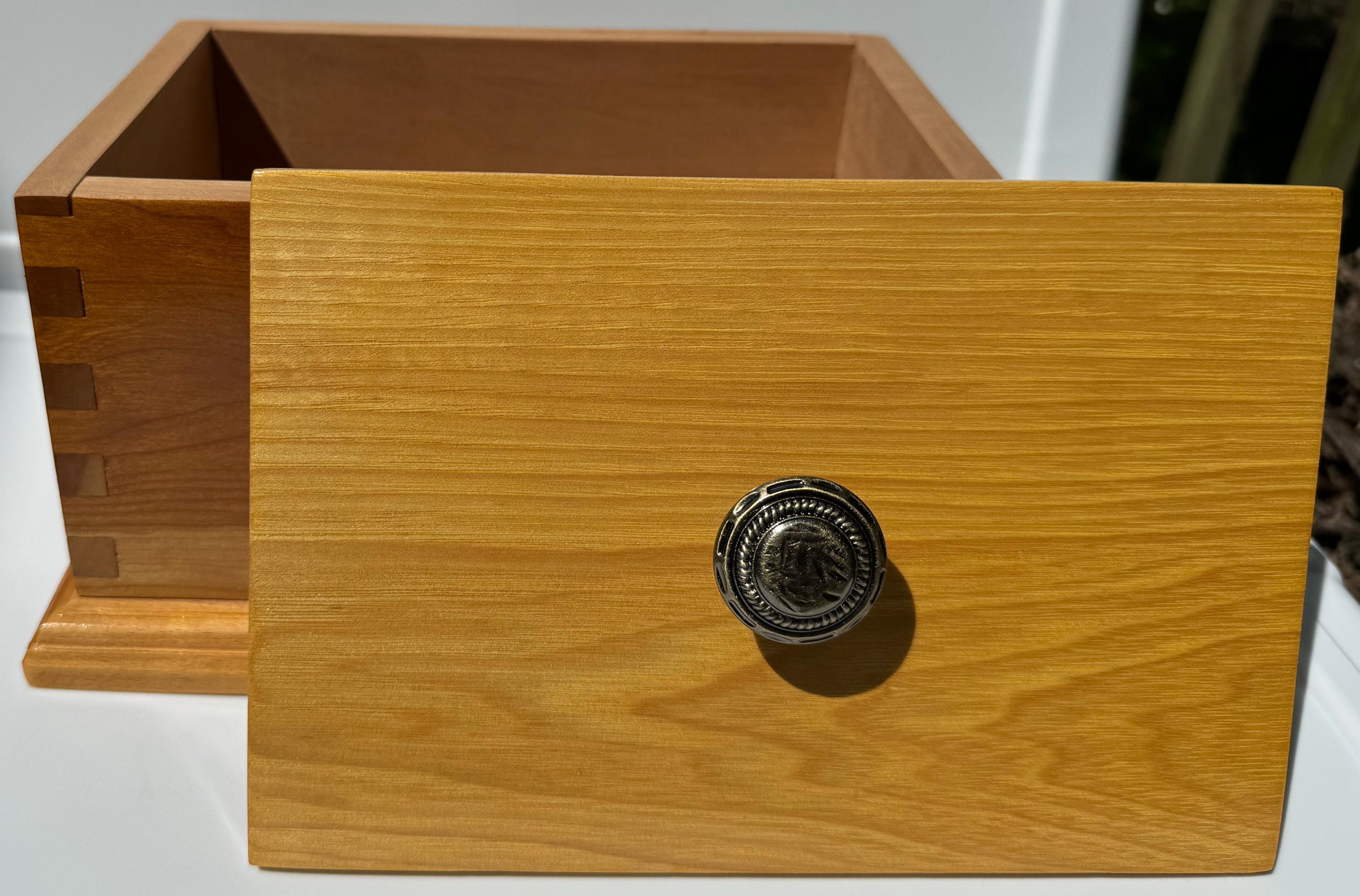 Hickory and Maple Wood Medium Box | Hand-crafted in the USA | Lift-top ...