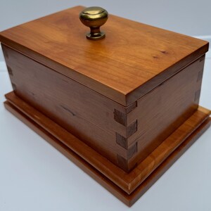 Cherry Wood Medium Box | Hand-crafted in the USA | Lift-top - Etsy