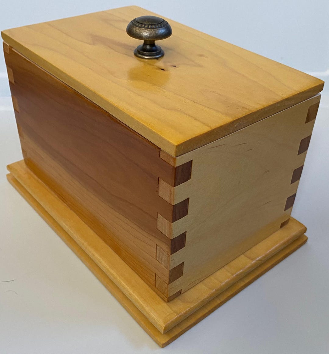 Hickory and Maple Wood Medium Box | Hand-crafted in the USA | Lift-top ...