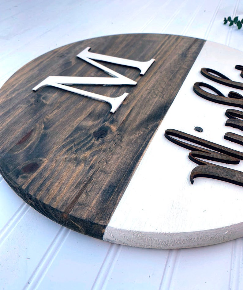 Last Name Sign, Wood Family Name Sign, Personalized Round Name Sign ...
