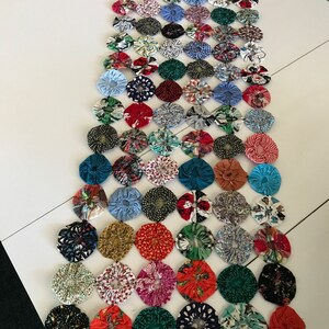 Going in Circles! Vintage Yo-yo Circle- Dresser Scarf, Doily, Placemat ...